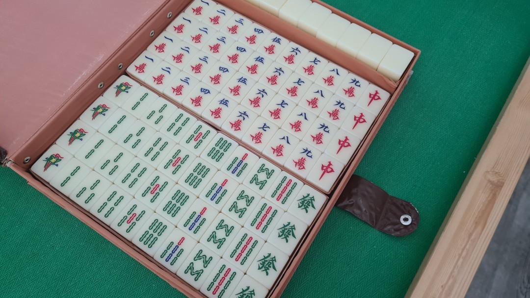 Pre-loved mahjong set (A1 size), Hobbies & Toys, Toys & Games on Carousell