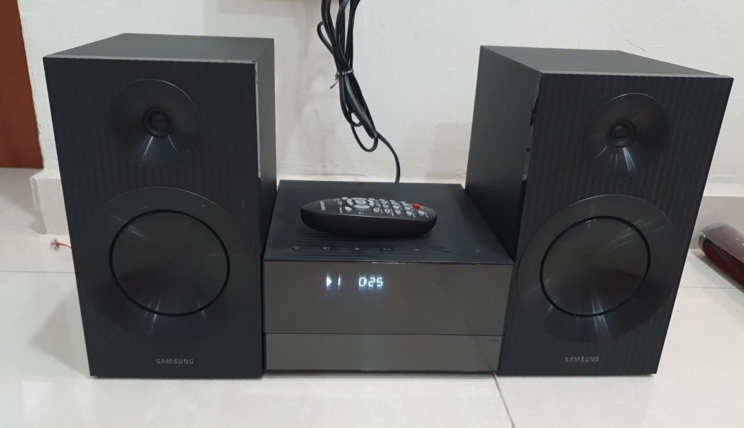 Samsung MM-J330 Mini Audio System, Audio, Other Audio Equipment on ...