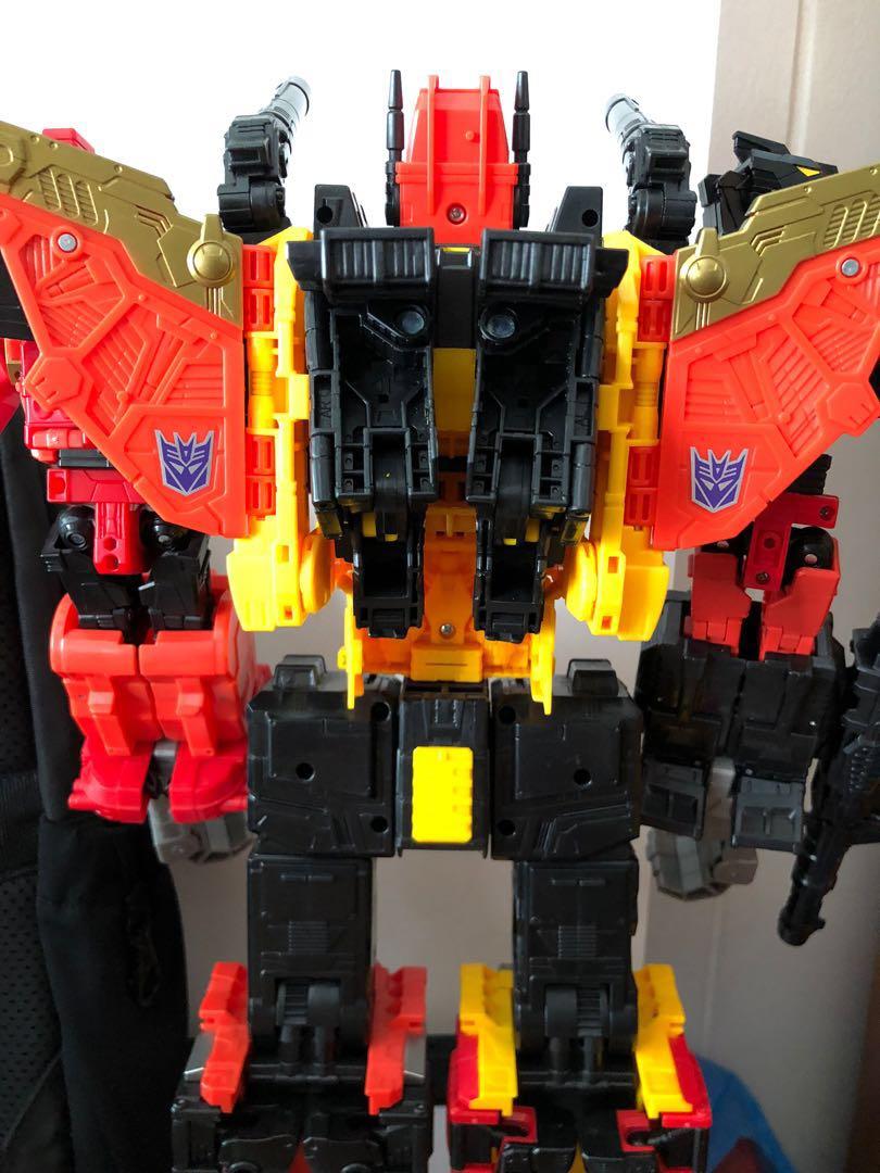 Transformers Generations Power Of The Primes Titan Class Predaking Hobbies And Toys Toys And Games