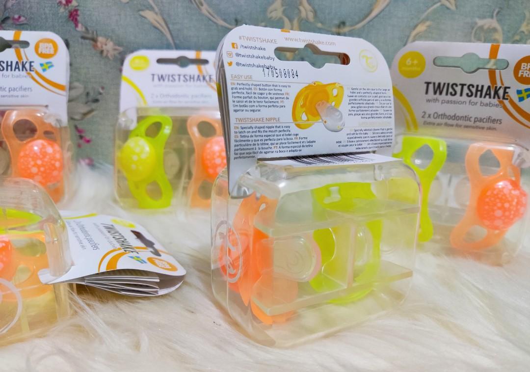 TWISTSHAKE ORTHODONTIC PACIFIERS (6M+), Babies & Kids, Nursing ...