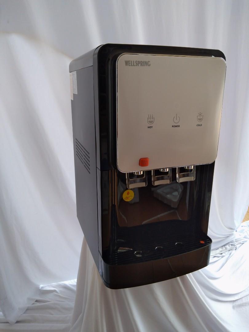 Wellspring hot and cold room water dispenser, Furniture & Home Living ...
