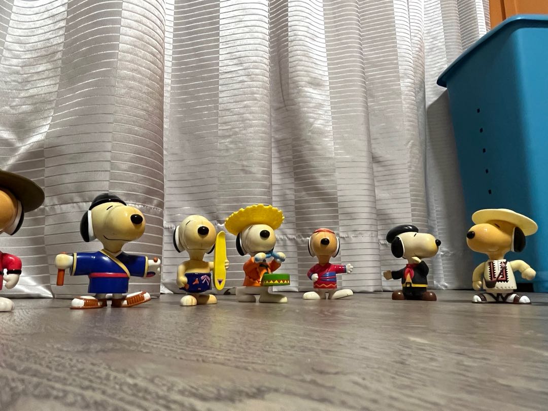 Worldwide snoopy 26 piece set, Hobbies & Toys, Toys & Games on Carousell