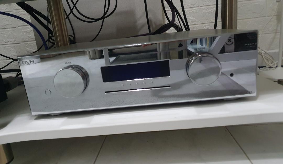 AVM C9 EVOLUTION INTEGRATED AMPLIFIER + CD RECEIVER. TUNER .ALL IN ONE ...