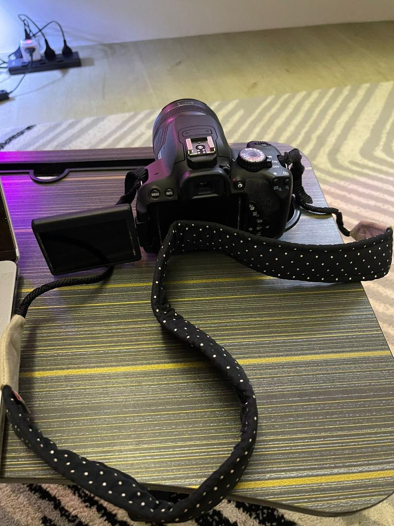 Canon EOS 650D and Crumpler 5 Million Dollar camera bag including ...