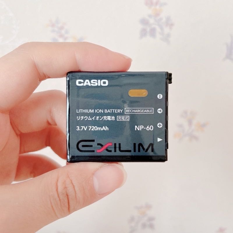 CASIO EXILIM 數位相機電池 NP-60, 相機攝影, 相機在旋轉拍賣