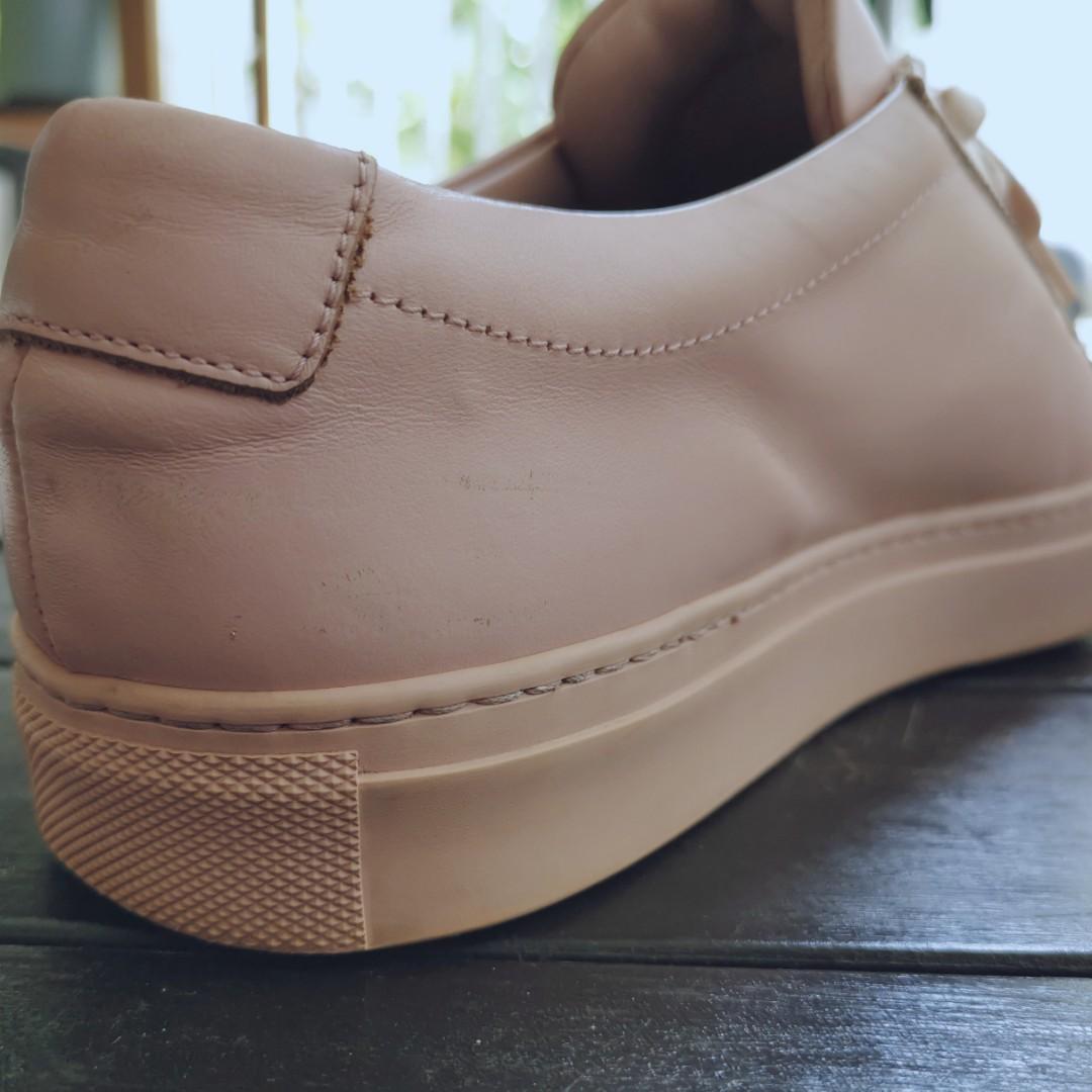Common Projects 42 Blush, Men's Fashion, Footwear, Sneakers on Carousell