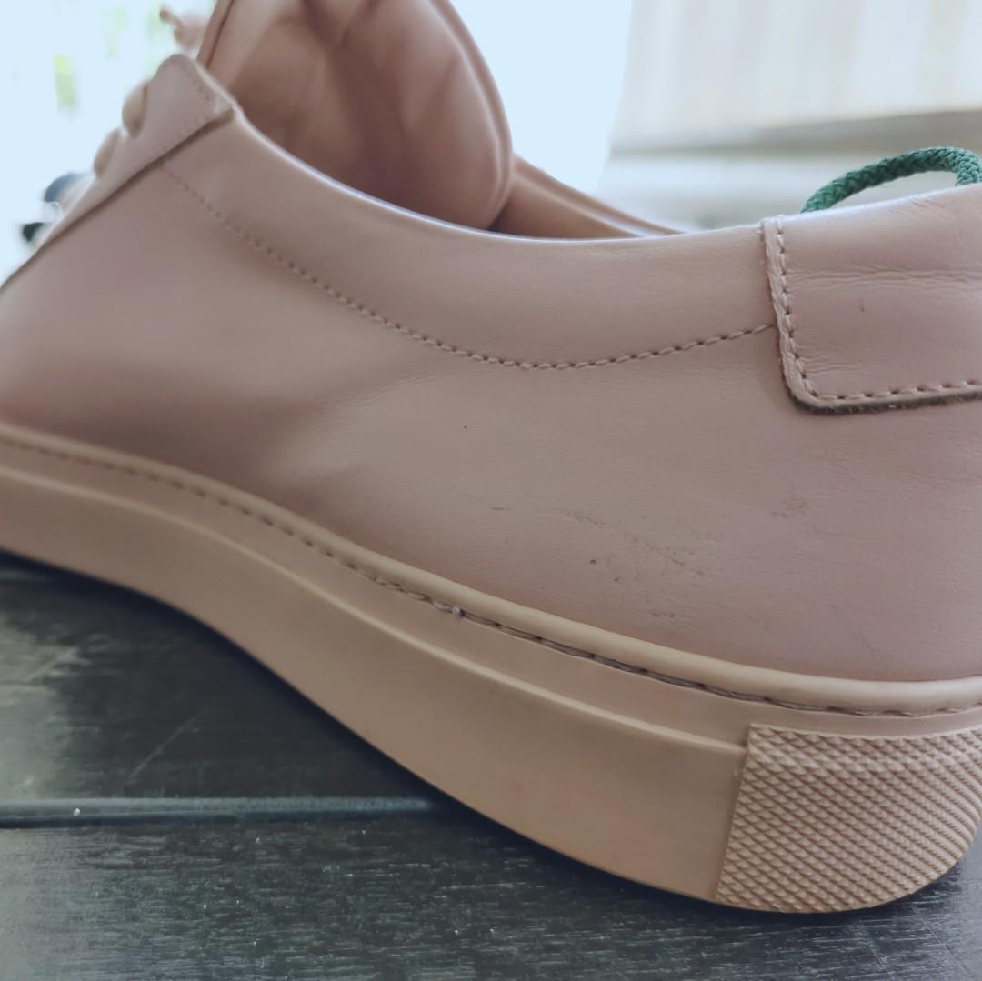 Common Projects 42 Blush, Men's Fashion, Footwear, Sneakers on Carousell