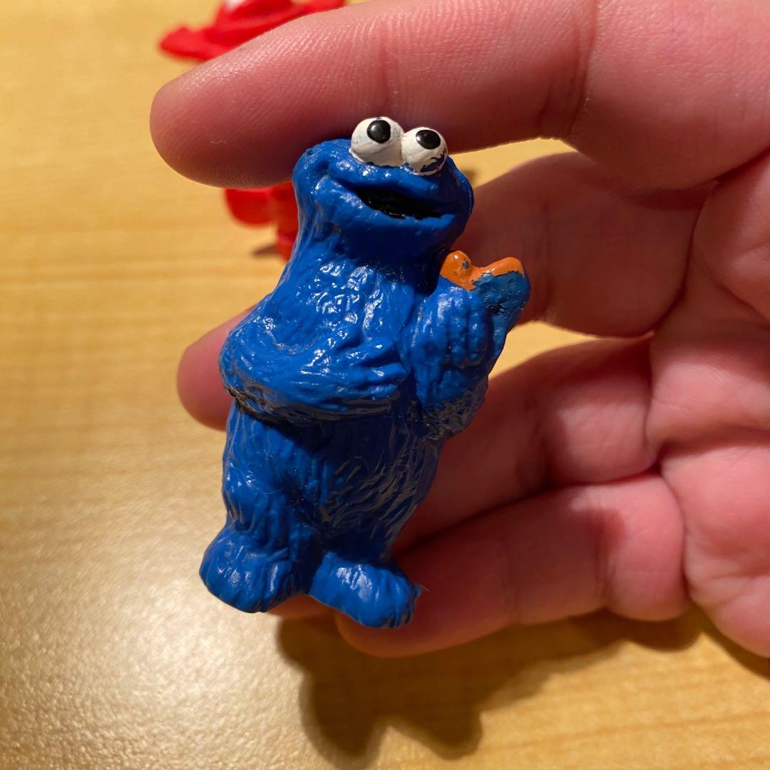 Cookie Monster And Elmo Skateboarding Sesame Street Hobbies And Toys Toys And Games On Carousell