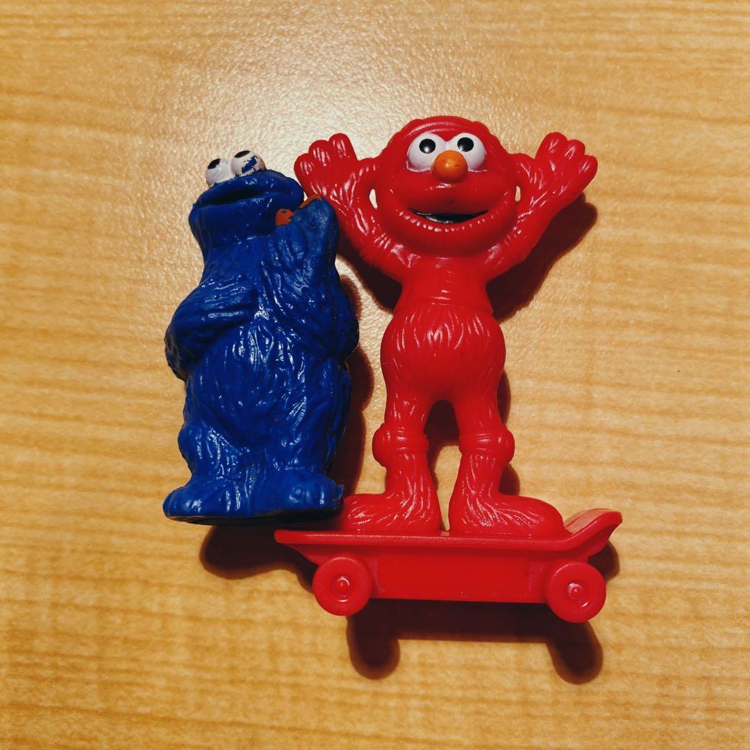 Cookie Monster And Elmo Skateboarding Sesame Street Hobbies And Toys Toys And Games On Carousell