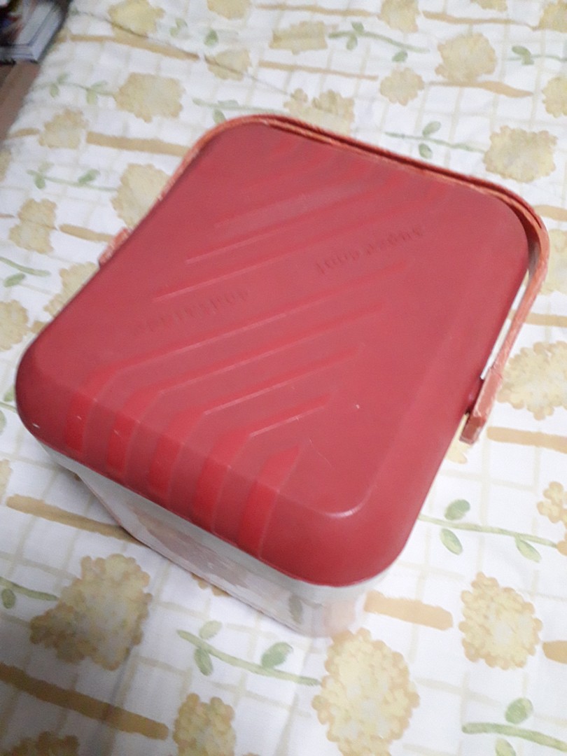 Cooler Ice Box, Sports Equipment, Hiking & Camping on Carousell