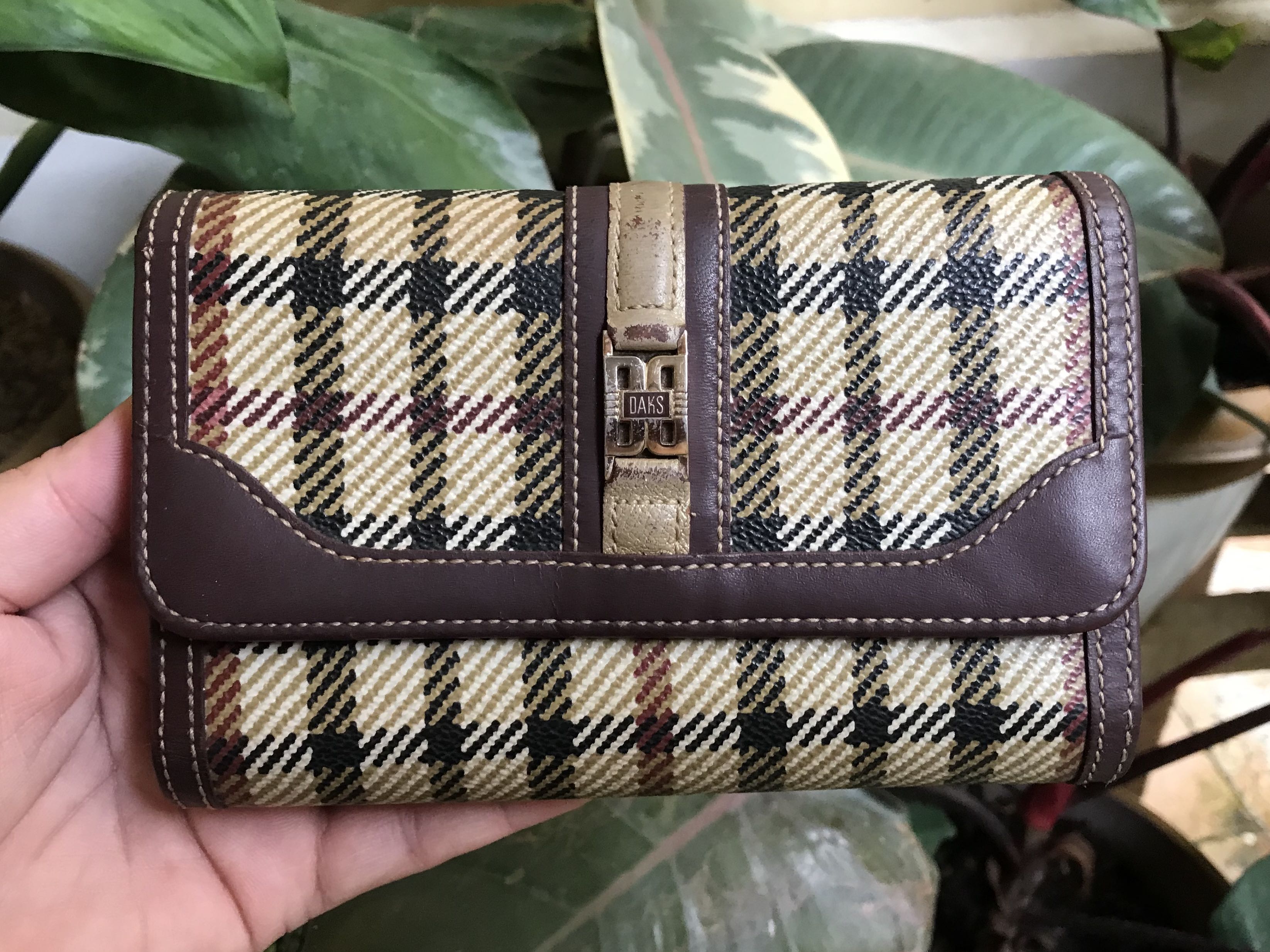 DAKS medium trifold wallet, Luxury, Bags & Wallets on Carousell