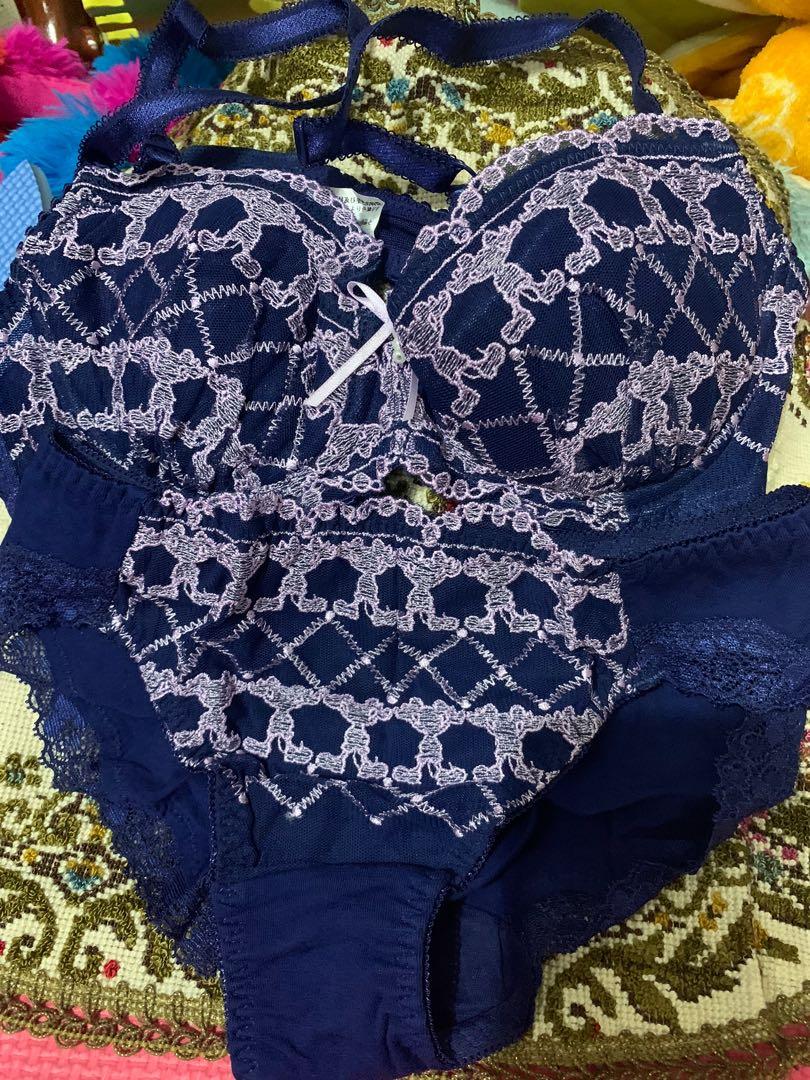 Disney Mickey Bra and Panty Set, Women's Fashion, Undergarments ...