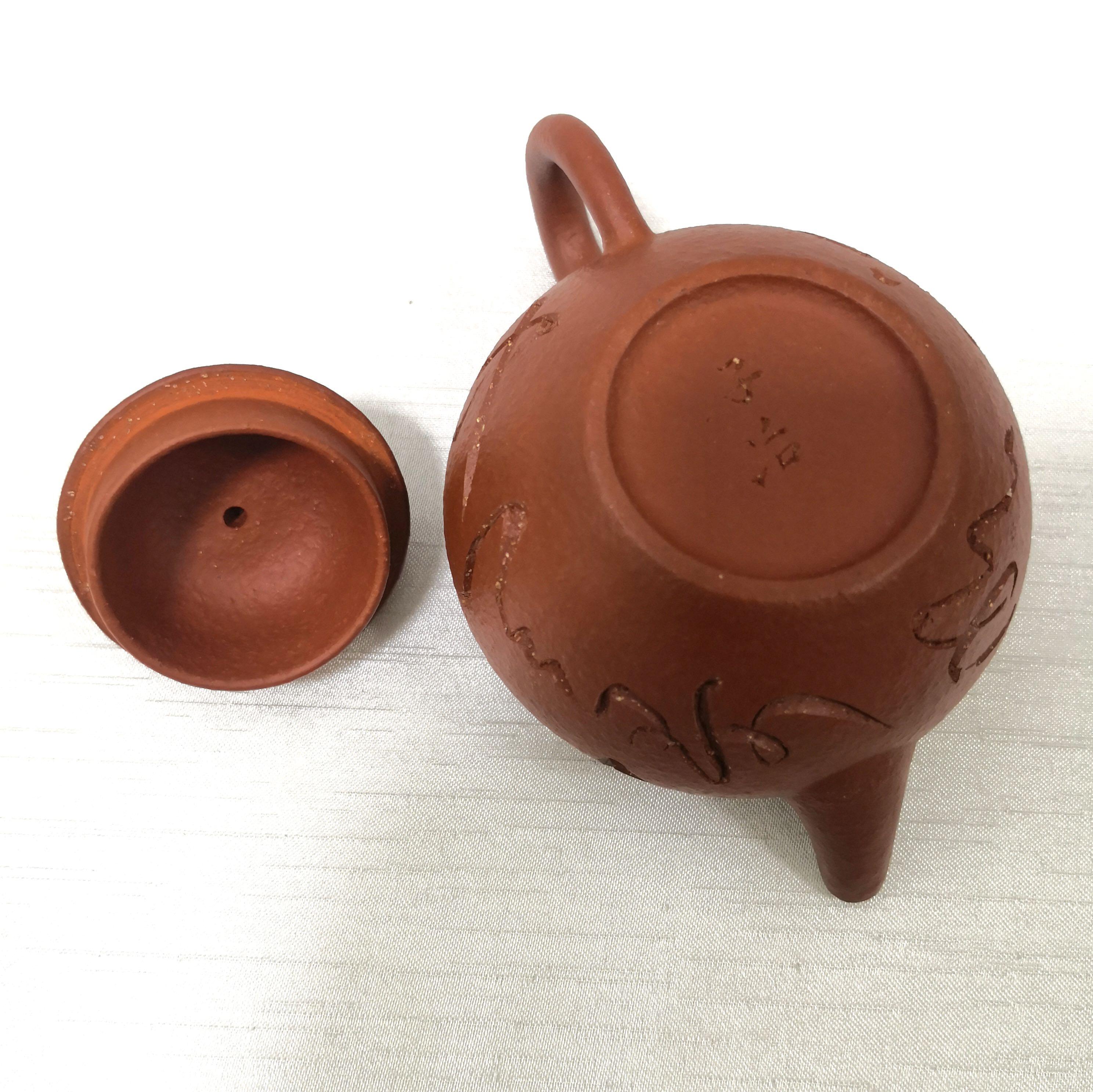 Engraved Chinese Zhu Ni Tea Pot 刻字朱泥壶, Hobbies & Toys, Collectibles ...