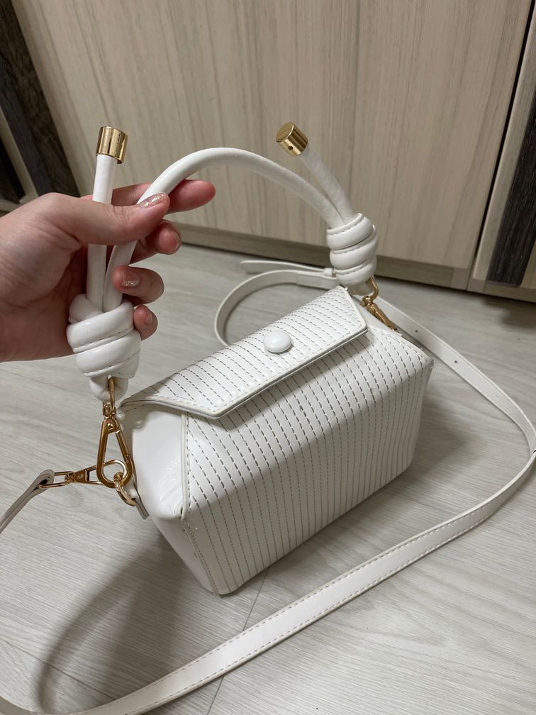 Minimalist Square Box Bag, Women's Fashion, Bags & Wallets, Cross-body ...