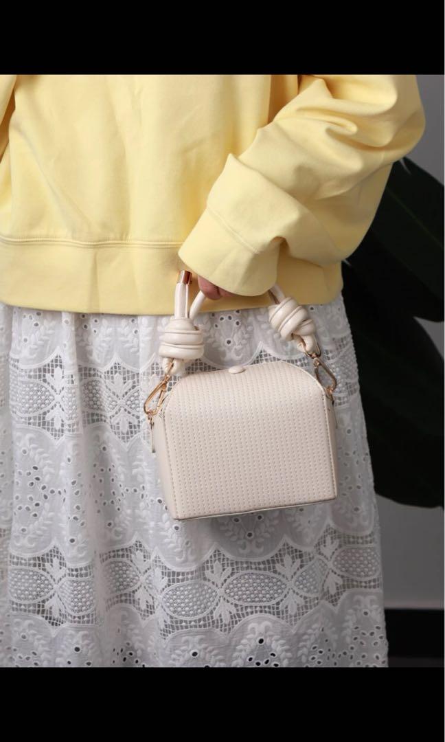 Minimalist Square Box Bag, Women's Fashion, Bags & Wallets, Cross-body ...