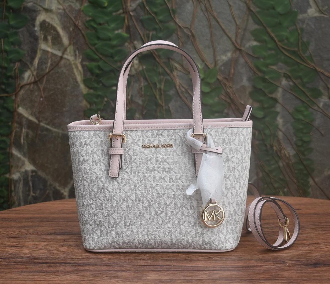 MK JST XS CARRYALL CONVERTIBLE TZ TOTE POWDER BLUSH MULTI ., Barang Mewah, Tas & Dompet di Carousell