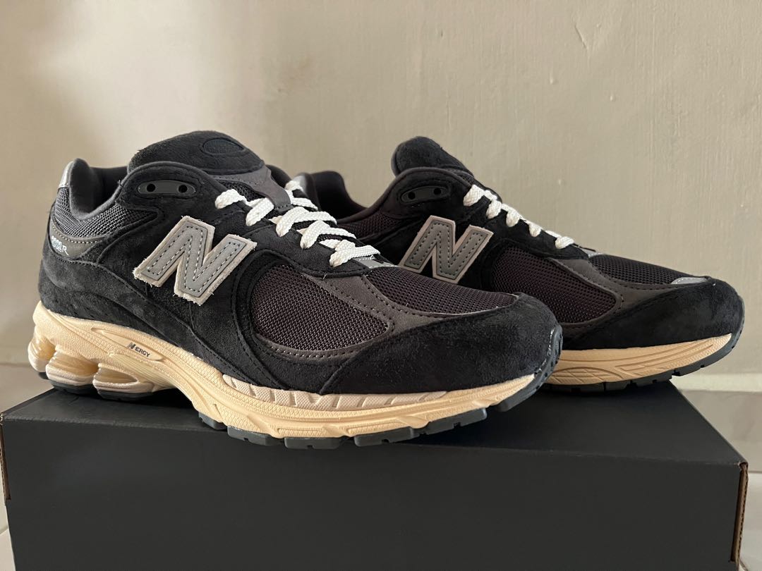 New Balance 2002R Phantom ( UK9, US9.5), Men's Fashion, Footwear ...