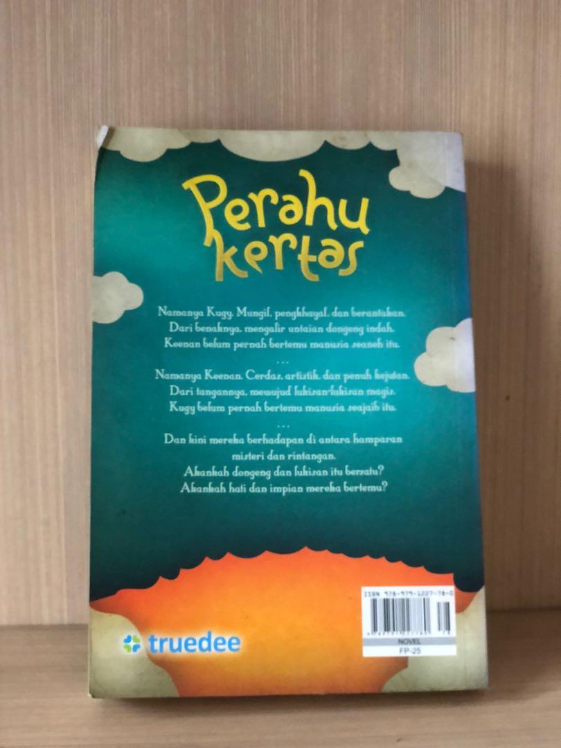 Novel perahu kertas dee lestari, Buku & Alat Tulis, Buku di Carousell