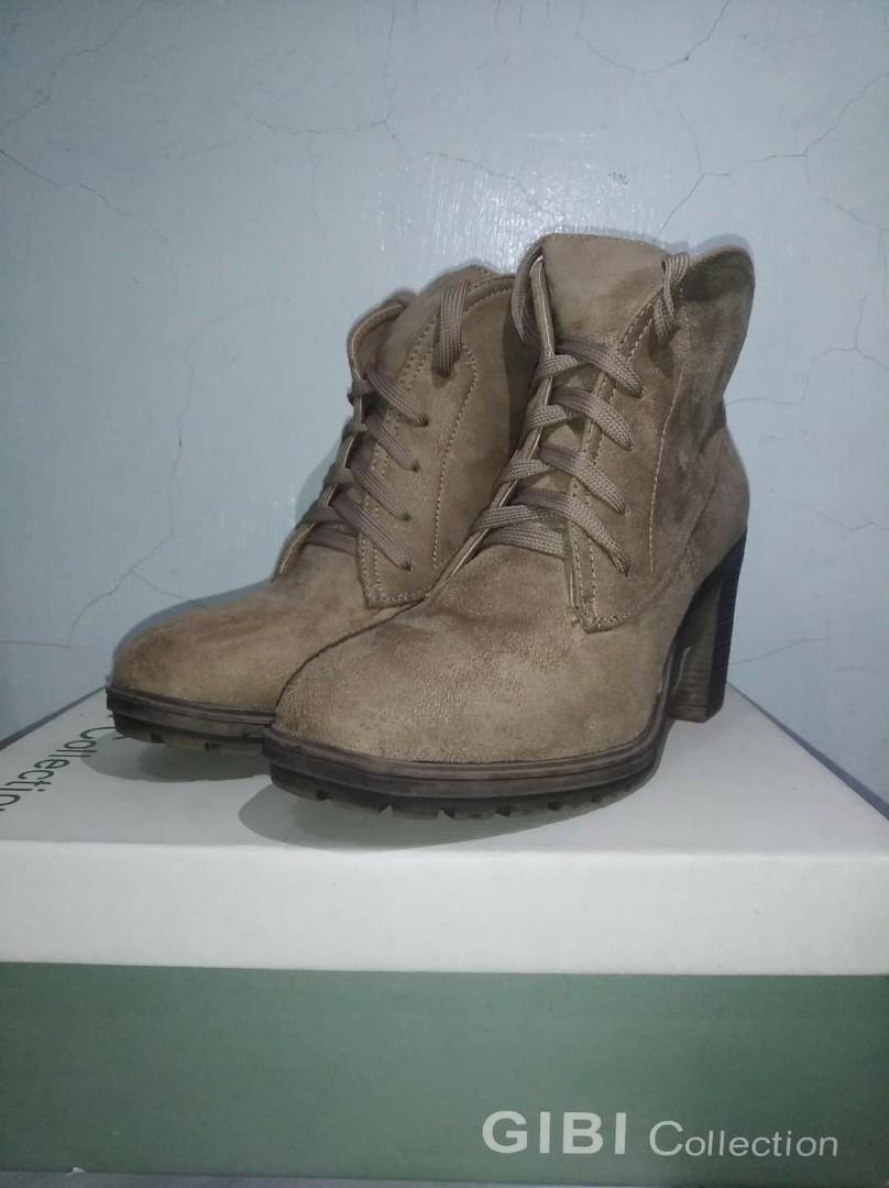 Original Gibi Dogwood Boots, Women's Fashion, Footwear, Boots on Carousell