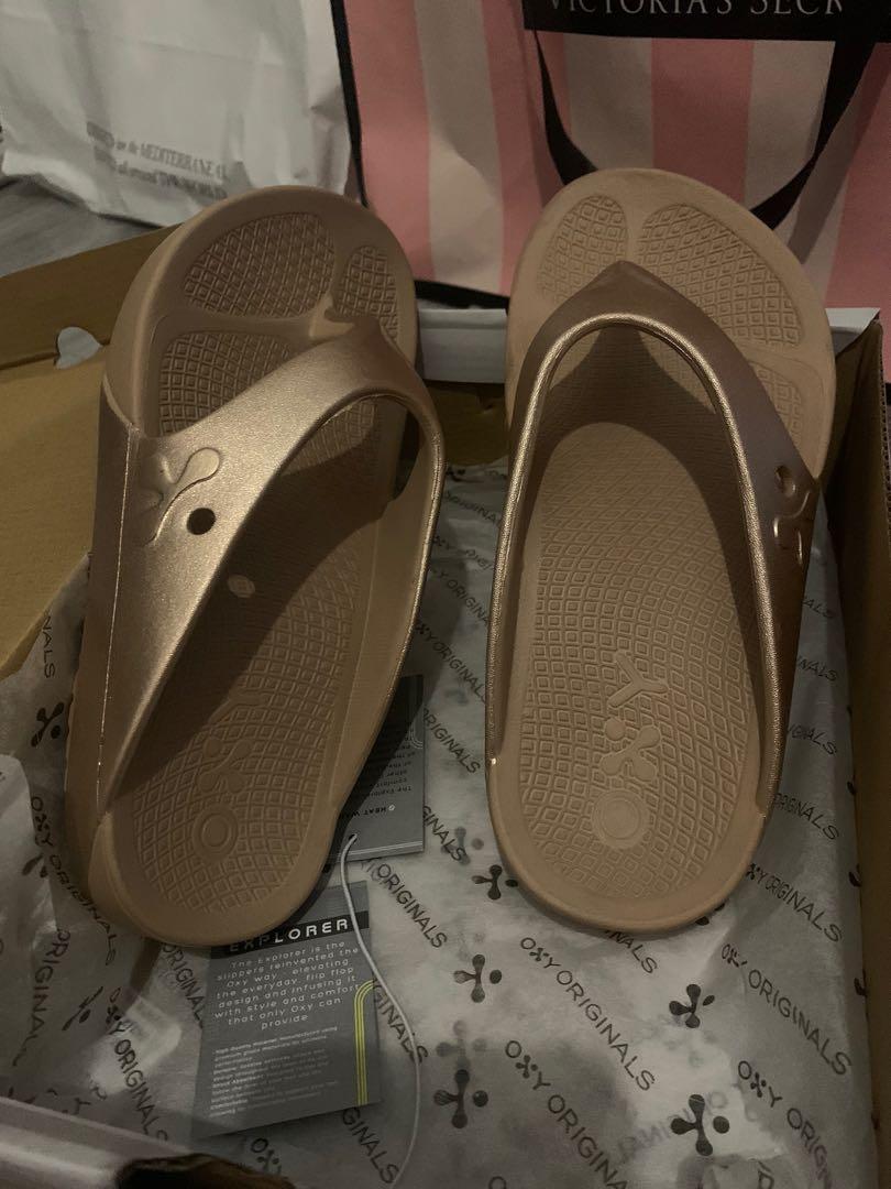 Oxy, Women's Fashion, Footwear, Flats & Sandals on Carousell