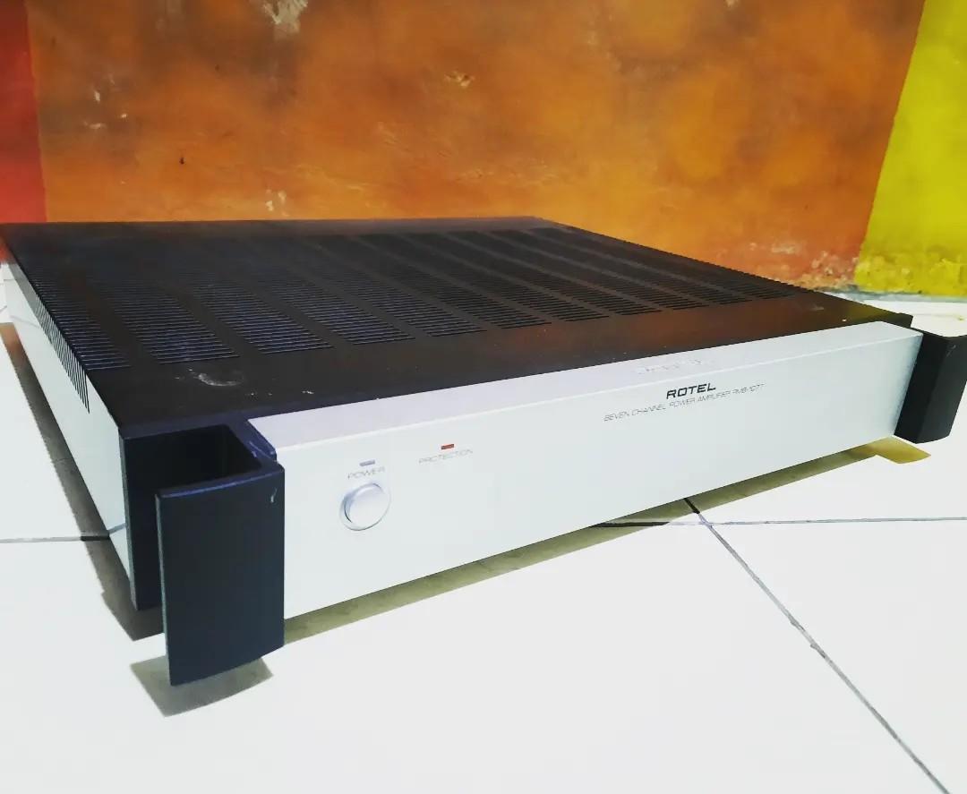 Power amplifier rotel rmb 1077 7 chanel, Elektronik, Audio di Carousell