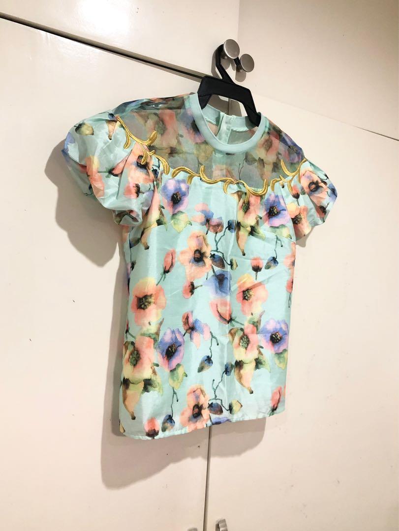 Puff sleeved pastel color Top, Women's Fashion, Tops, Blouses on Carousell