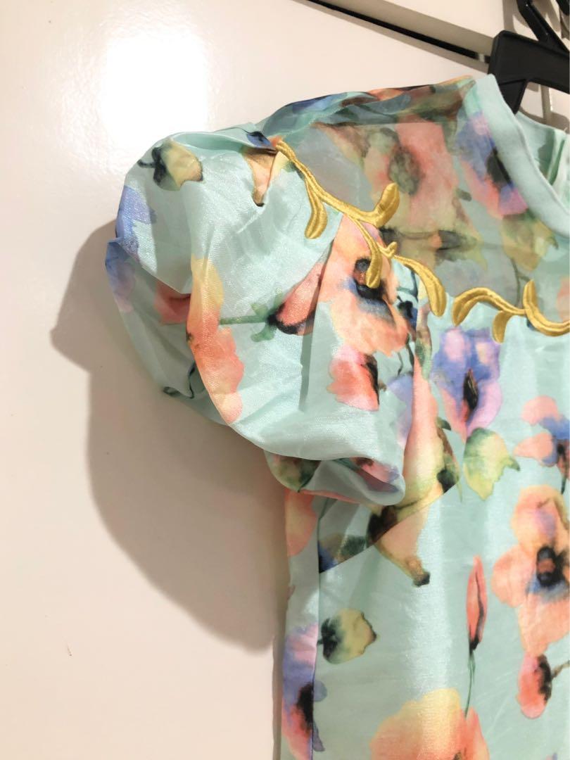 Puff sleeved pastel color Top, Women's Fashion, Tops, Blouses on Carousell