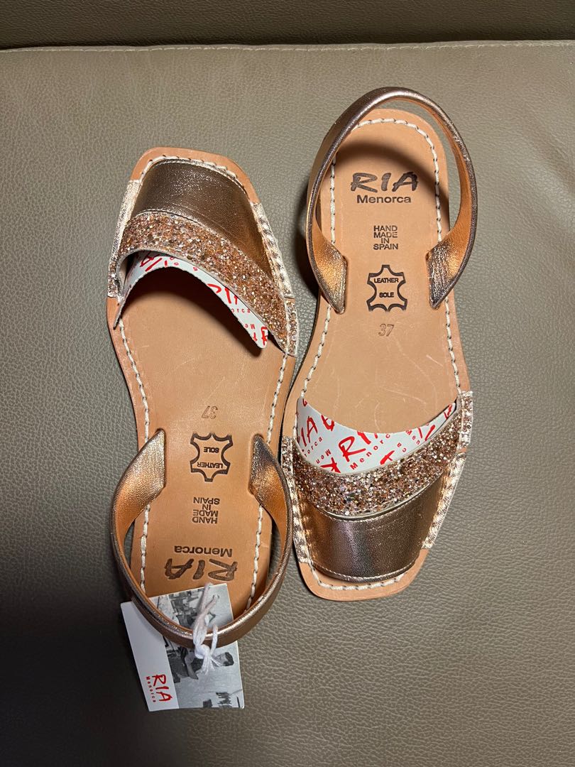 Ria sandals, Women's Fashion, Footwear, Flats on Carousell