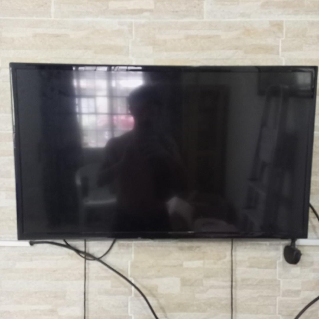 Samsung TV 32 Inches, TV & Home Appliances, TV & Entertainment, TV on ...