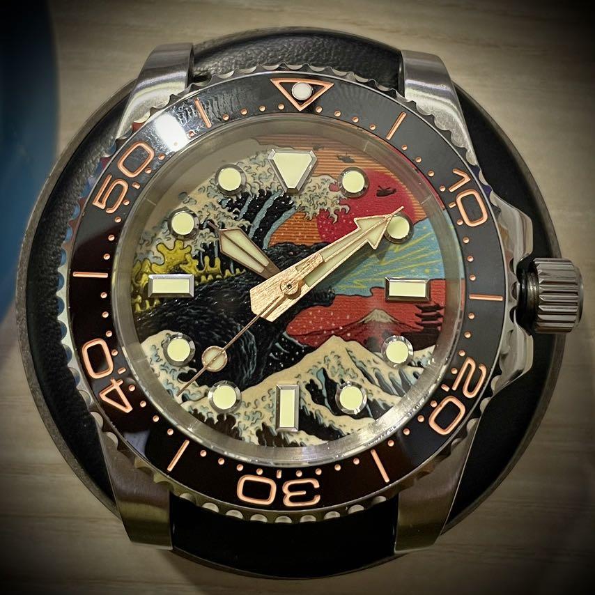 Seiko mod Godzilla automatic, Men's Fashion, Watches & Accessories ...