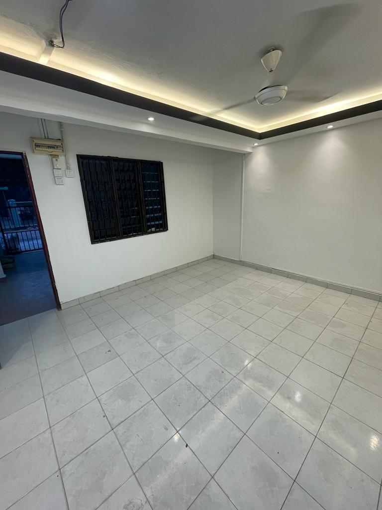 Taman Megah Ria 2 Storey Low Cost,Renovated,Jalan Cenderai,Masai ...