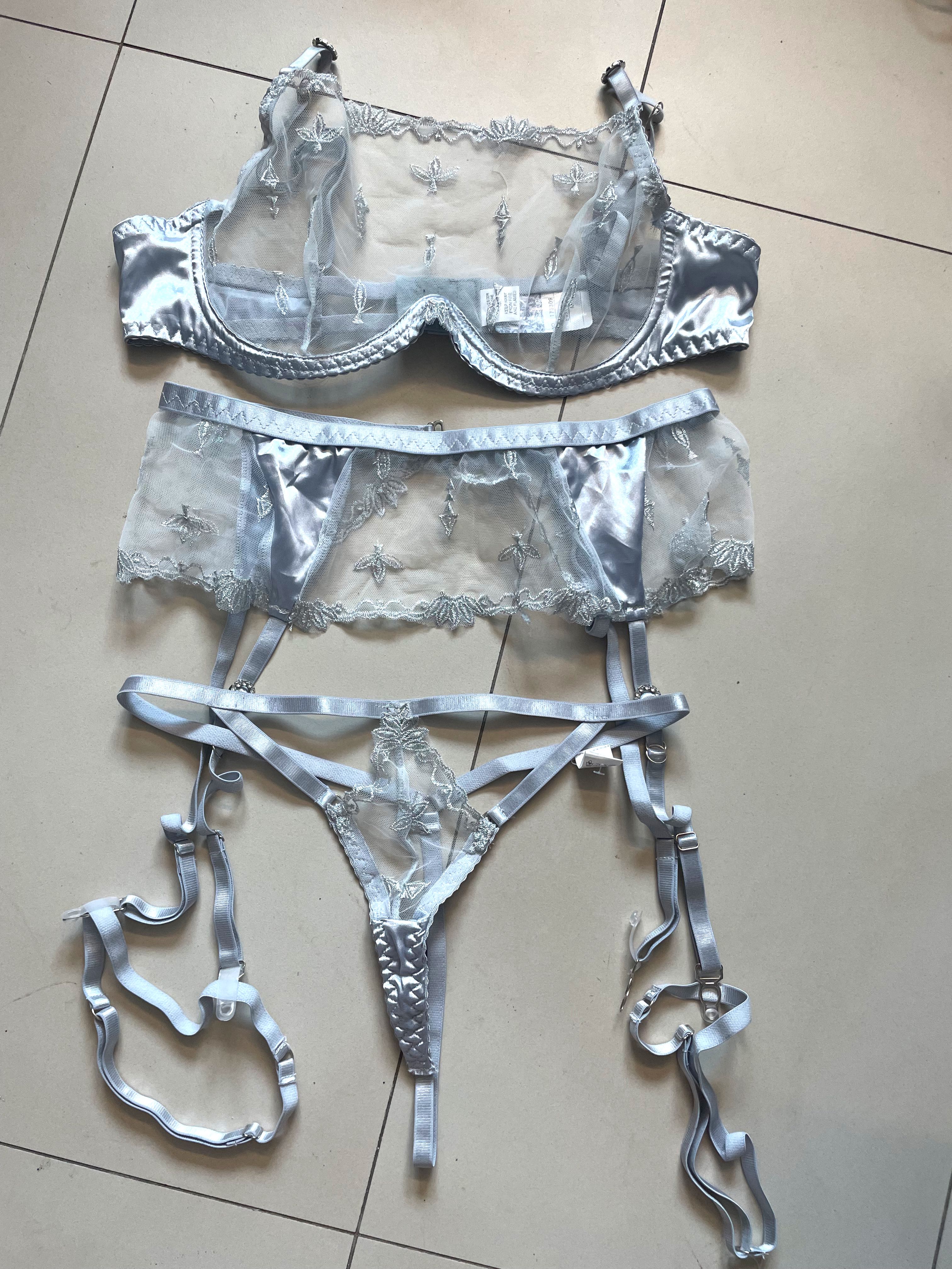 Three piece bra set silver, Women's Fashion, New Undergarments ...