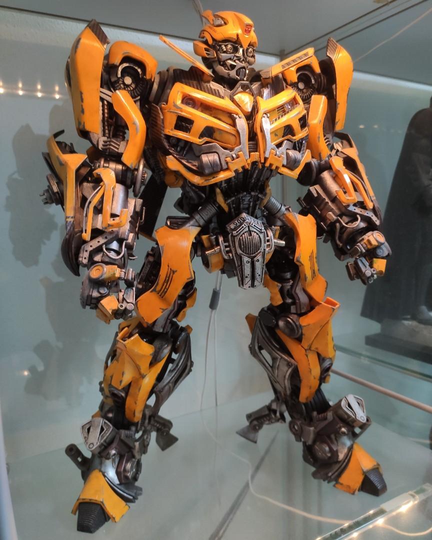 ThreeA Bumblebee (Transformers: Dark of The Moon), Hobbies & Toys, Toys ...