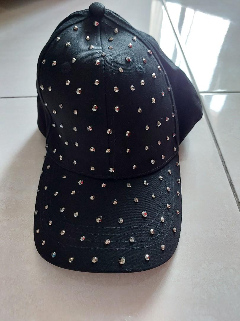 Topi merek justice, Fesyen Wanita, Aksesoris di Carousell