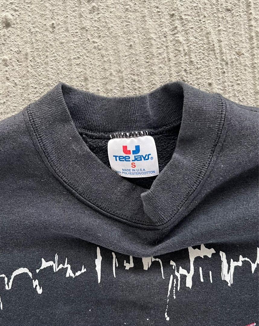 Vintage 90s Cedar Point Falcon Sweater, Men's Fashion, Tops & Sets ...