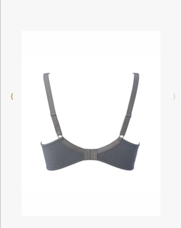 Wacoal T shirt Bra - size C70, Women's Fashion, New Undergarments ...