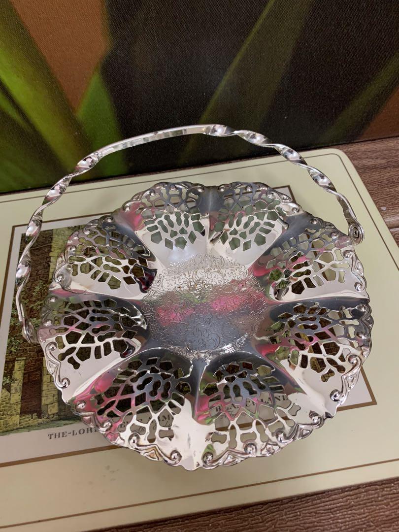 ️ 7” Queen Ann silver plated, bon-bon, cake, sweet dish, server with folding handle Made in the ...
