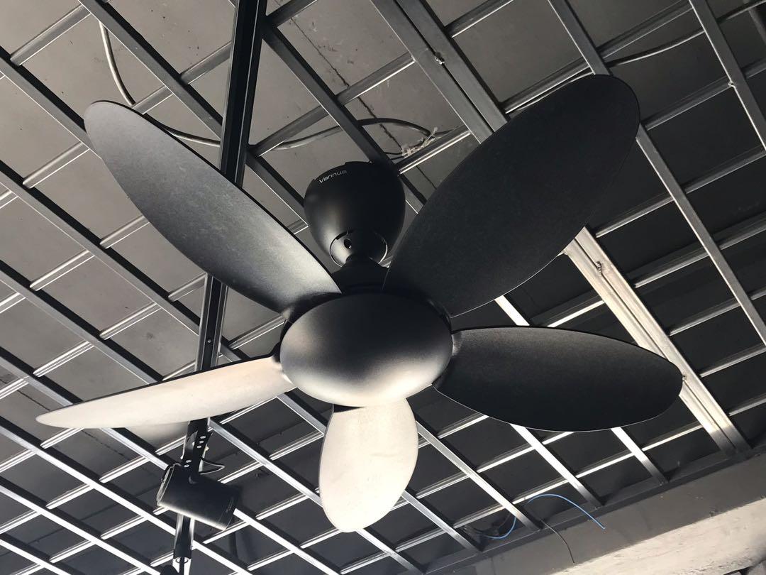 Alpha Vannus Ceilling Fan Baby LUna (DC Motor), Furniture & Home Living ...