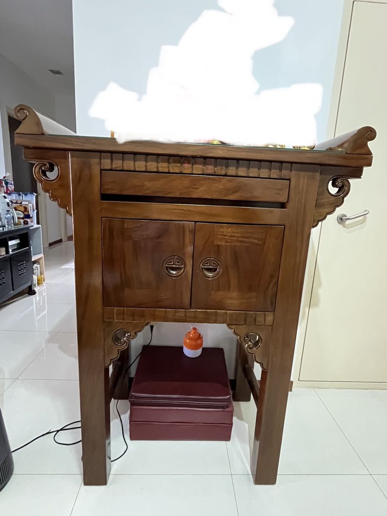 Altar Table - Self Collection only (3rd to 5th September), Hobbies ...