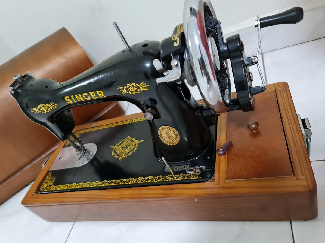 Antique Singer Hand Crank Sewing Machine, Hobbies & Toys, Memorabilia ...