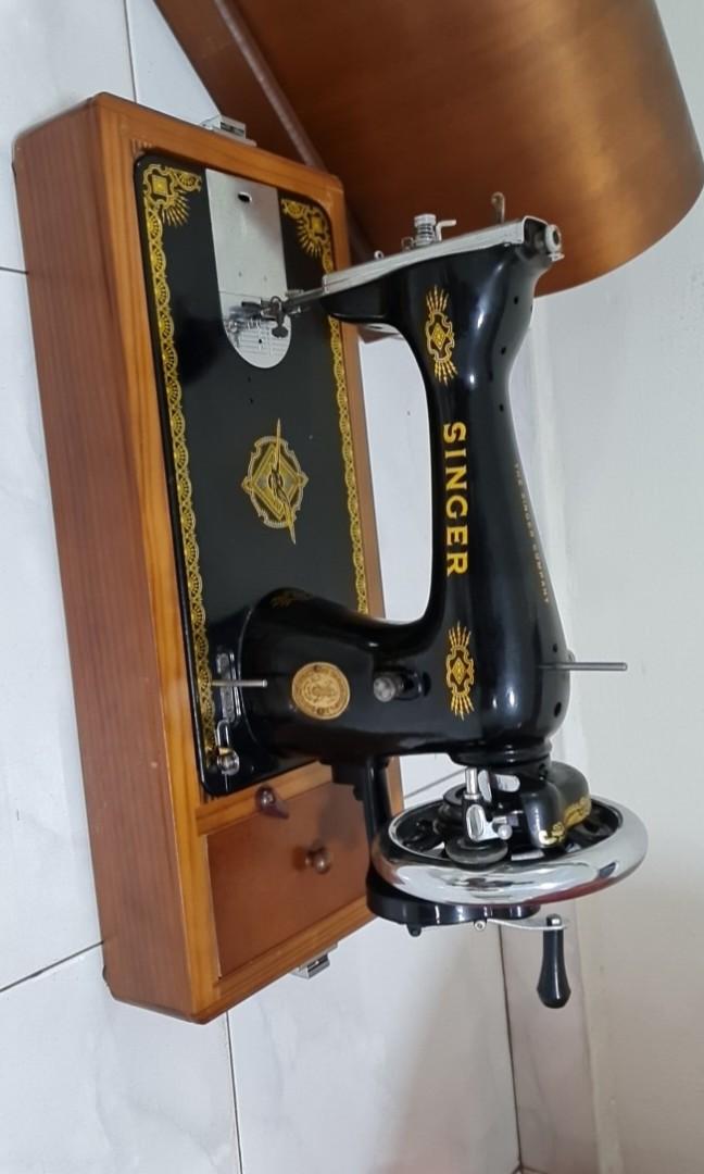 Antique Singer Hand Crank Sewing Machine, Hobbies & Toys, Memorabilia ...