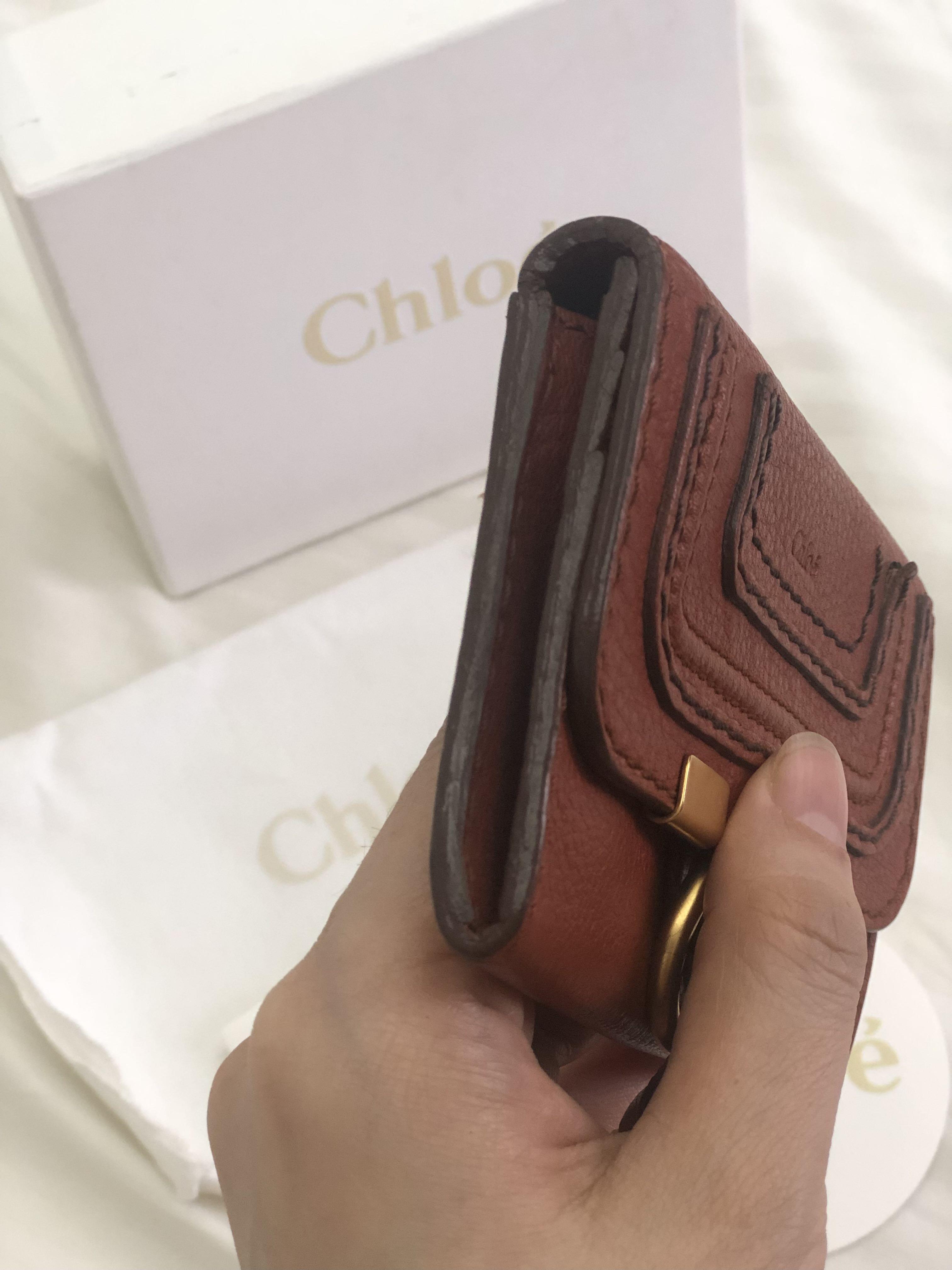 Chloe Card Case Complete inclusion, Luxury, Bags & Wallets on Carousell