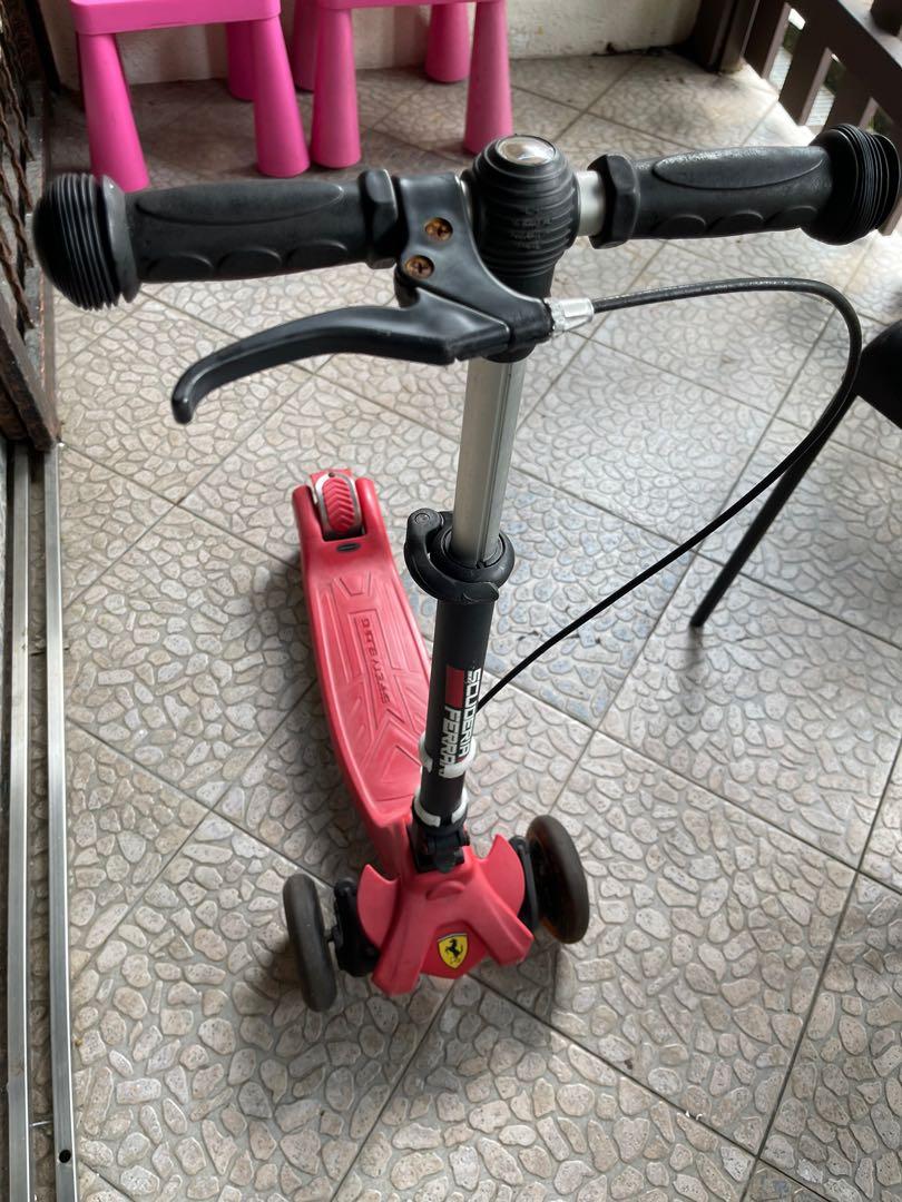 Ferrari Scooter, Sports Equipment, Sports & Games, Skates, Rollerblades ...