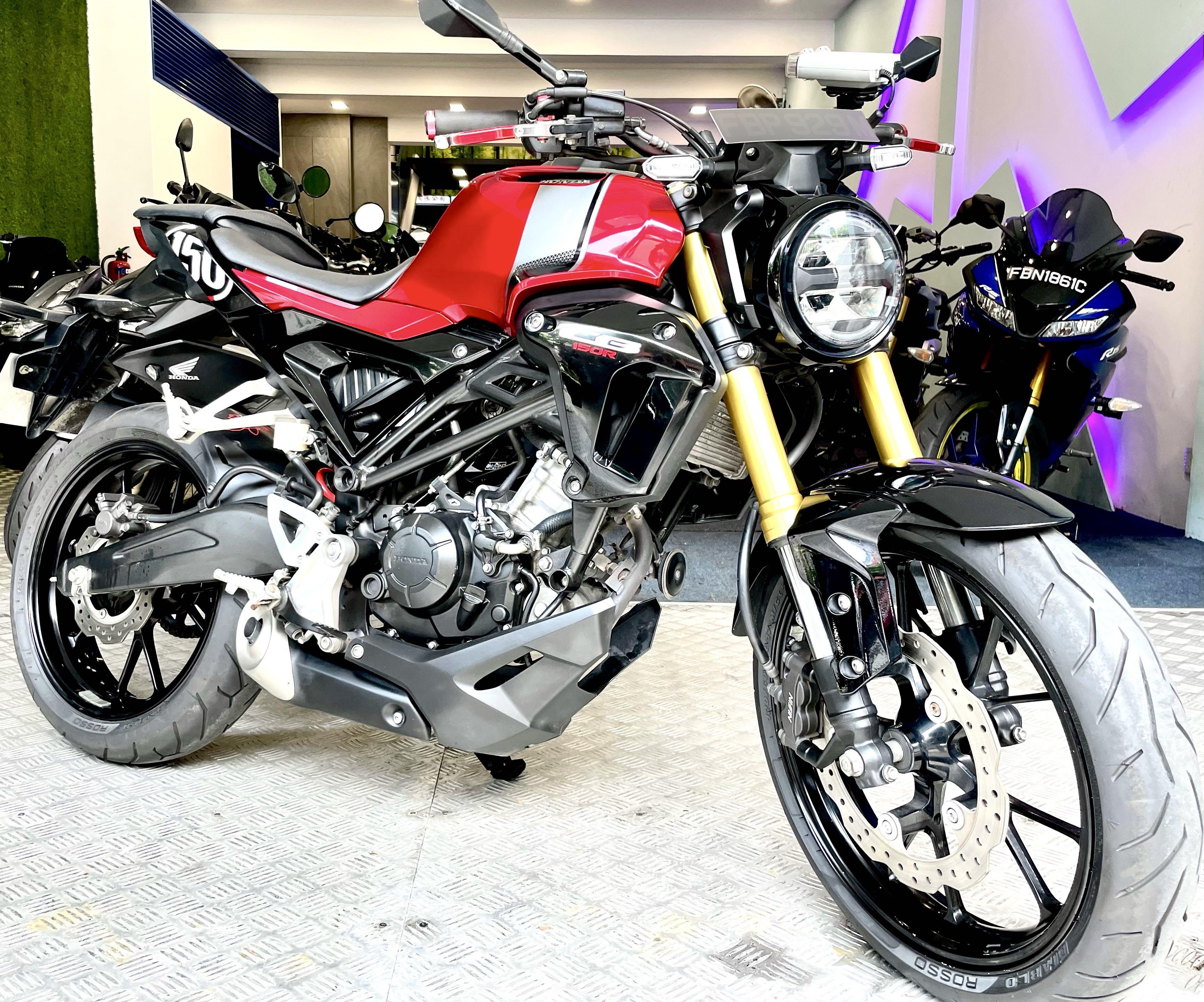 Honda CB 150R Exmotion (Jan / 2019) 6400Km done only, looks like brand ...