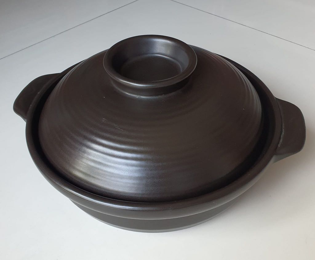 Japanese Tanyu Clay Pot, Furniture & Home Living, Kitchenware ...