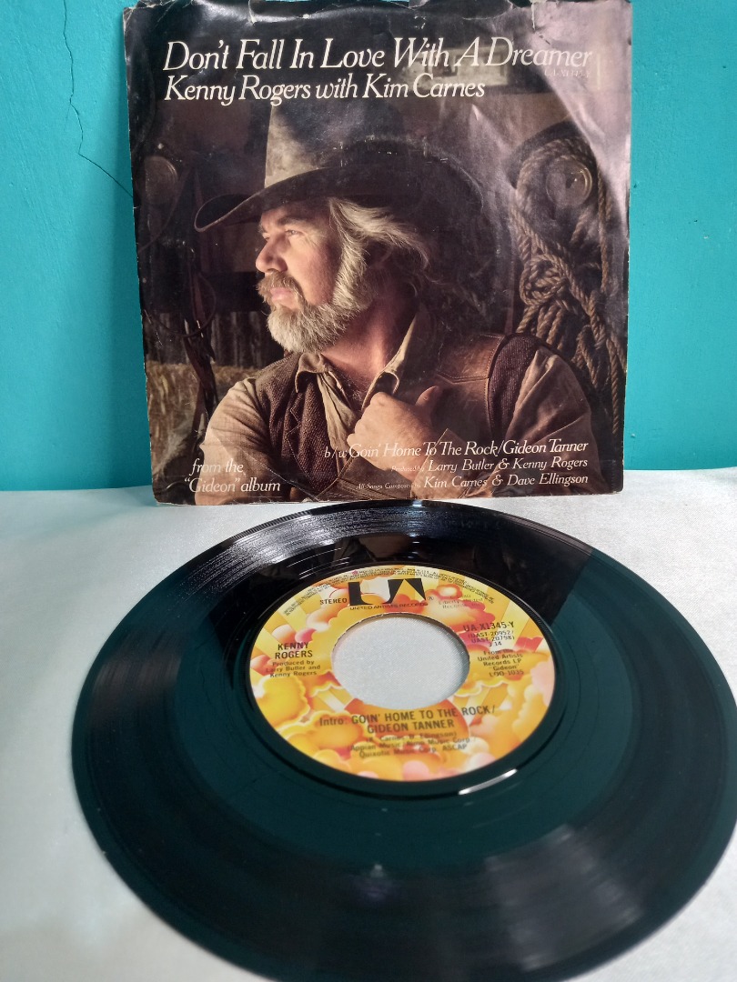 KENNY ROGERS WITH KIM CARNES "DONT FALL IN LOVE WITH A DREAMER" VINYL 7 ...