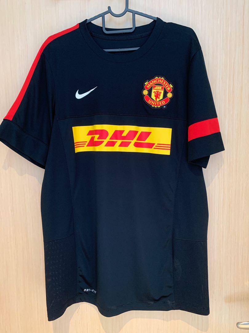 Manchester United Training Kit, Men's Fashion, Activewear on Carousell
