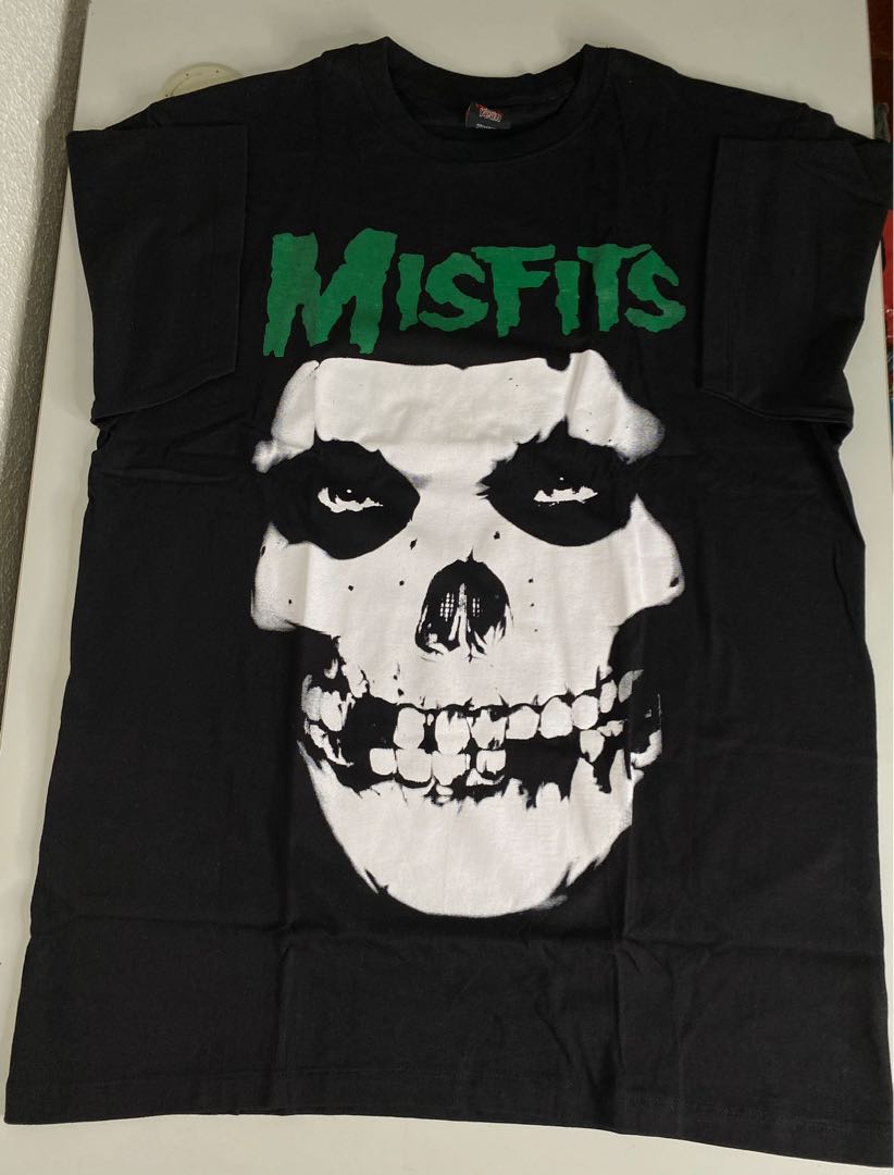 MISFITS GRAPHIC SHIRT, Men's Fashion, Tops & Sets, Tshirts & Polo ...