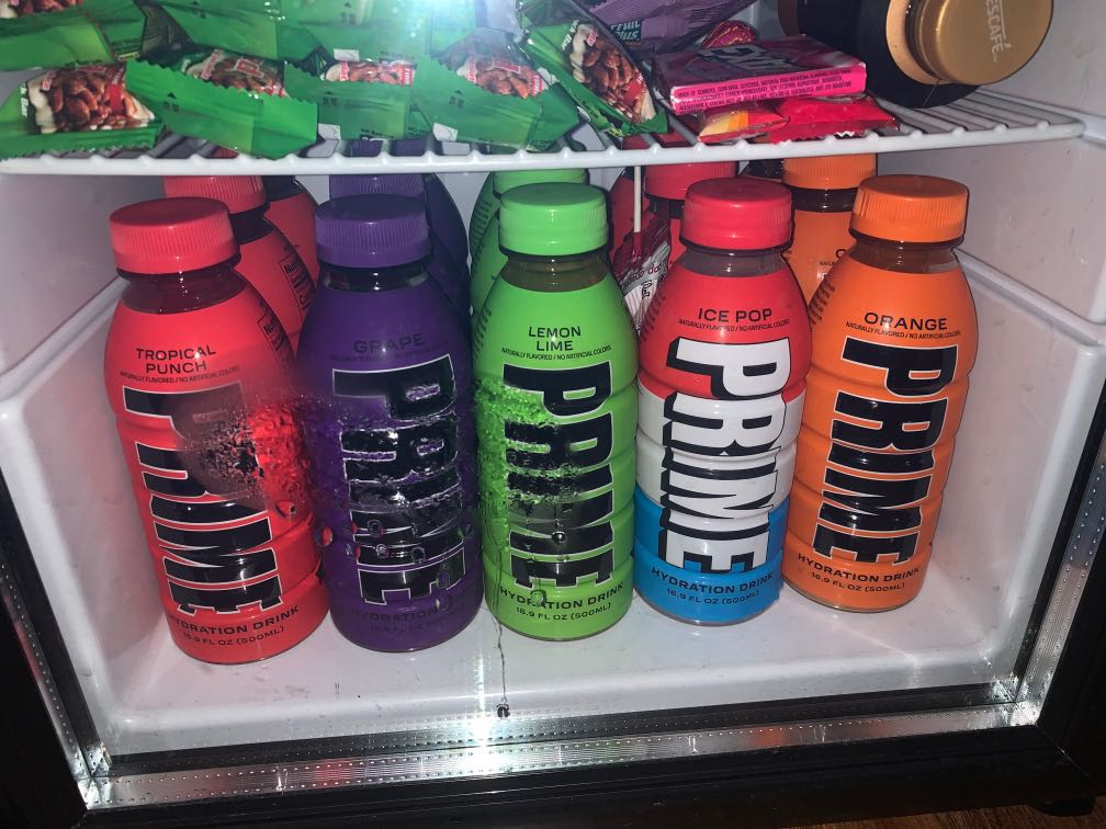 Prime Hydration Drink Logan Paul x KSI, Food & Drinks, Chilled & Frozen ...