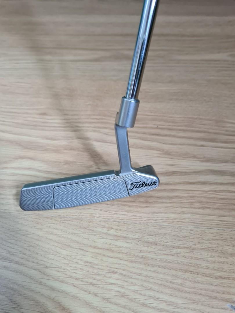 Scotty cameron newport, Sports Equipment, Sports & Games, Golf on Carousell